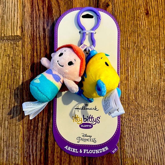 Hallmark | Toys | Hallmark Itty Bittys Ariel And Flounder Keychain ...